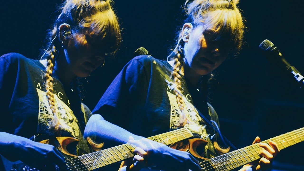 Emma Ruth Rundle no Musicbox: O equilíbrio de peso e comoção