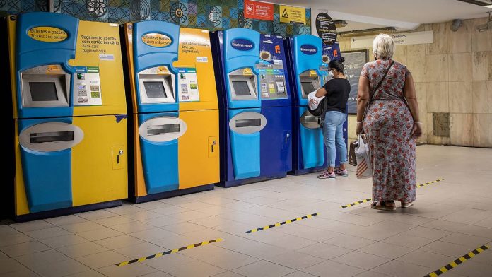 Lost credit card. Does the metro take Apple Pay? : r/lisboa