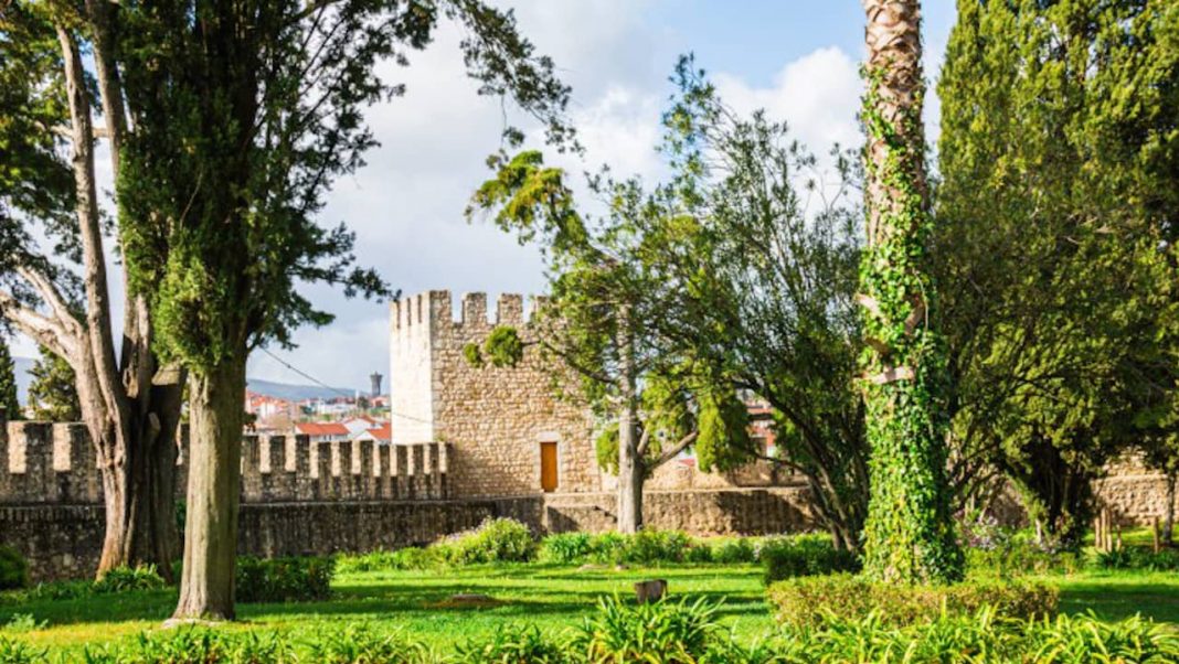 Interior do castelo de Torres Novas vai ser reabilitado