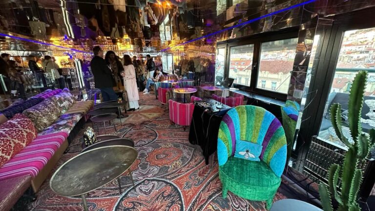 RubyRosa Rooftop Bar. Há um novo spot com um ambiente cool e ...