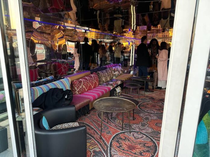 RubyRosa Rooftop Bar. Há um novo spot com um ambiente cool e ...