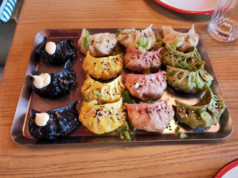 Madam Bō - Uma história de dumplings, sabores e texturas que nos levam ...