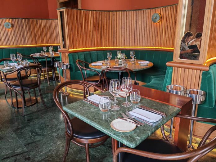 A nova carta de primavera/verão do Palácio Chiado leva-nos dos quatro ...