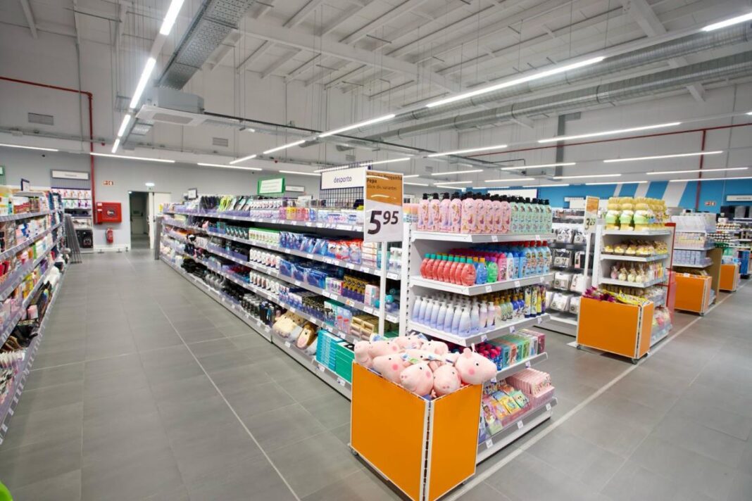 Action. A discounter neerlandesa chegou a Portugal e nós fomos conhecê-la