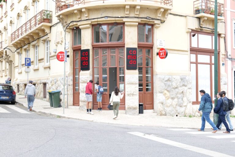 Camada levou as suas deliciosas francesinhas para o Saldanha